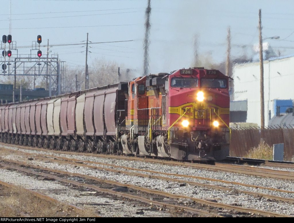 BNSF 736